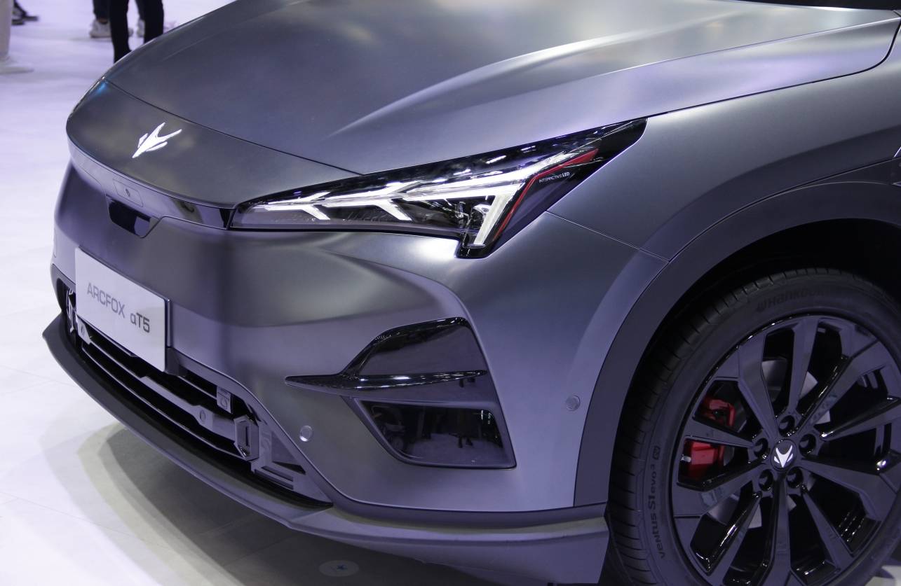 660km续航+800V快充，极狐阿尔法T5预售真的才15.58万？_搜狐汽车_搜狐网