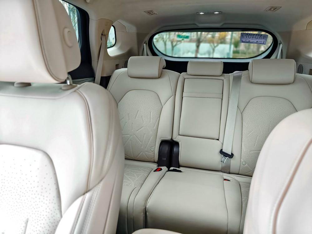 不止豪华舒适，试驾体验腾势N8直呼真香，下一辆家庭SUV就选它了_搜狐汽车_搜狐网