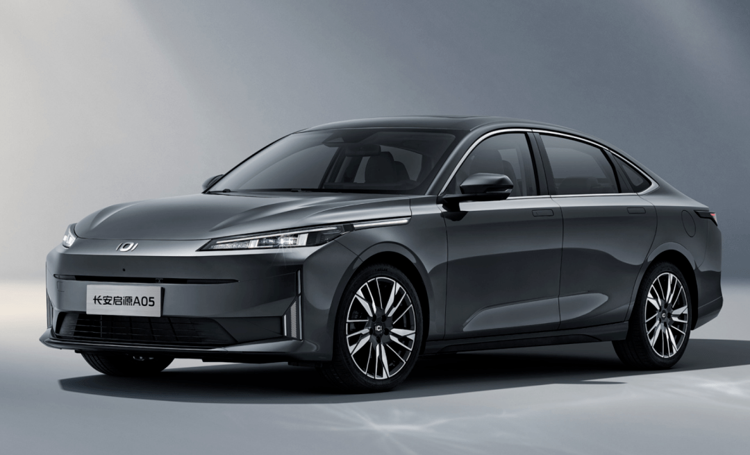 群狼围攻，秦PLUS DM-i还是最好的选择吗？_搜狐汽车_搜狐网