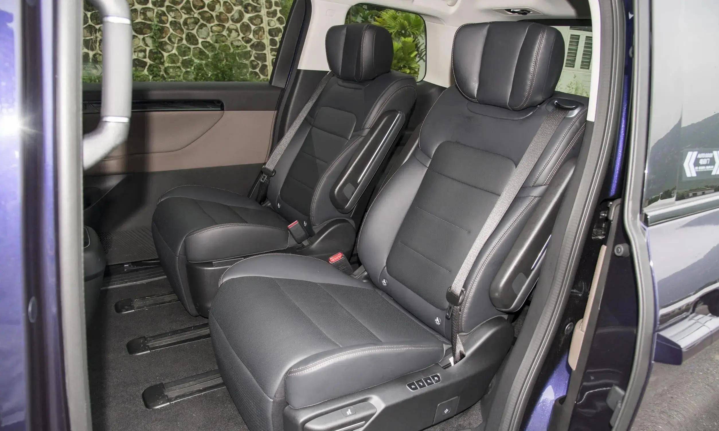 传祺E8 PHEV首批用户福音：中型插电混动MPV，12月9日起正式交车_搜狐汽车_搜狐网