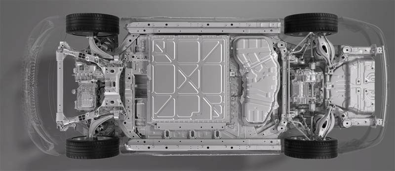 新闻女王助阵，硬刚BBA！岚图追光PHEV上市25.28万起！_搜狐汽车_搜狐网