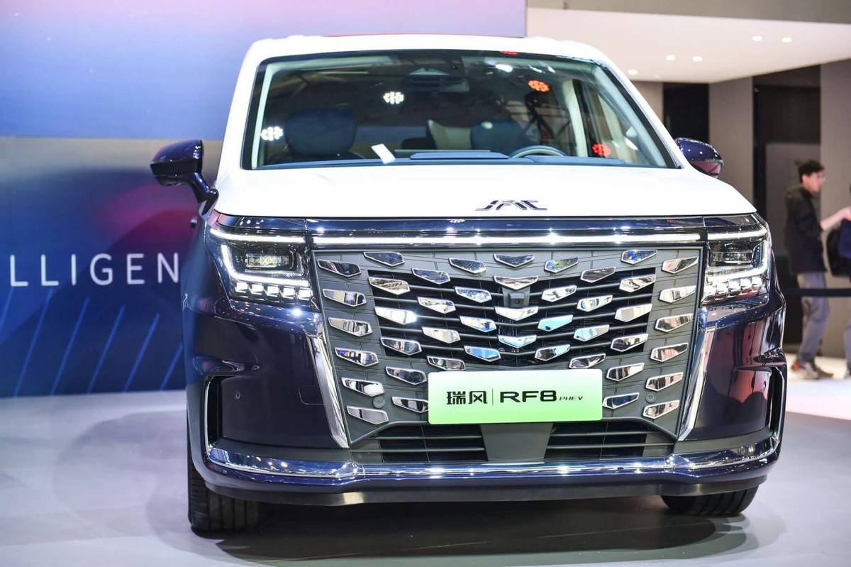 电混MPV可以有多超值？看“遥遥领先”的瑞风RF8就知道了_搜狐汽车_搜狐网