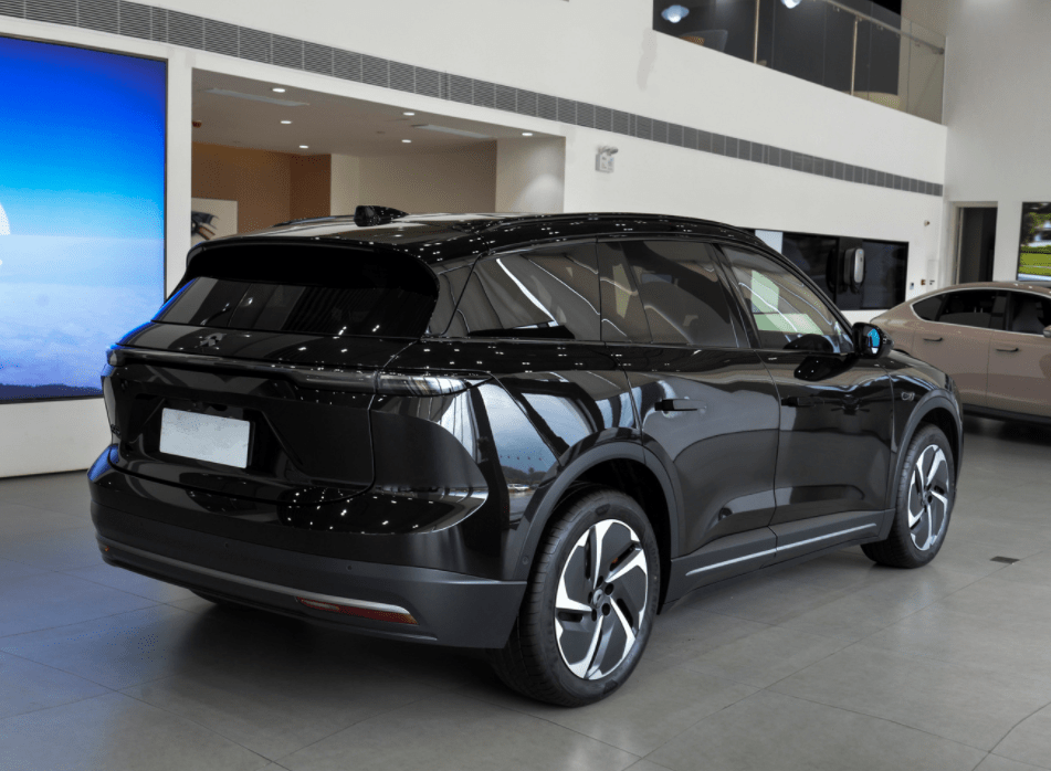 30万级热门纯电SUV该选谁？一文看懂阿维塔11与蔚来ES6_搜狐汽车_搜狐网