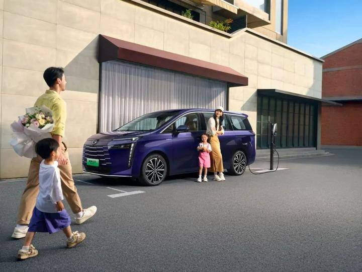 传祺E8：25万元以内家用MPV最优之选？_搜狐汽车_搜狐网