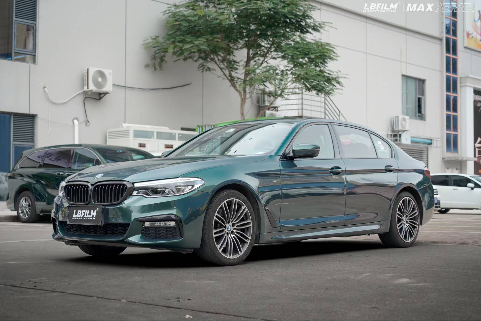 宝马530Li -LB改色膜原厂漆哥特蓝绿，源于北欧小岛的自然颜色_搜狐汽车_搜狐网