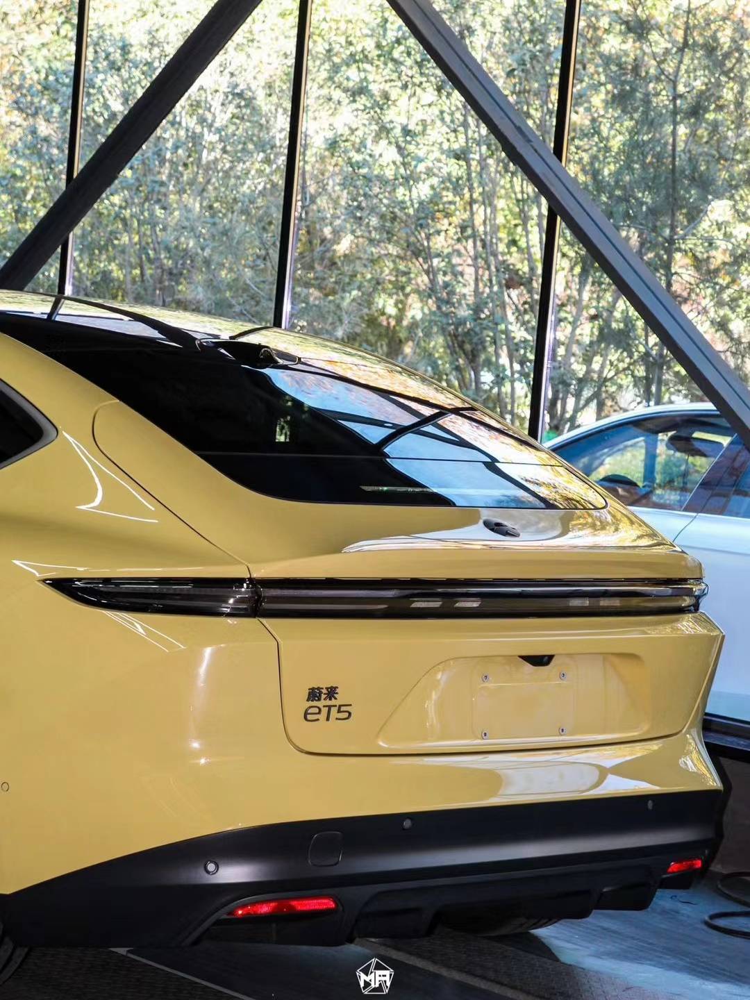 蔚来ET5矩阵隐形车衣，避免漆面颜色愈发暗淡！_搜狐汽车_搜狐网