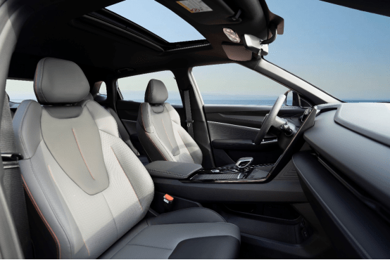 8万级唯一标配8155芯片SUV，博越COOL朋友版限时狂欢价8.98万元_搜狐汽车_搜狐网