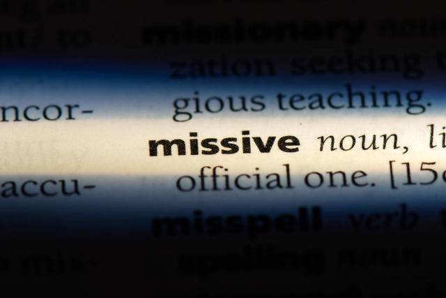 每日英语：“drop someone a line”是什么意思呢？_Don't