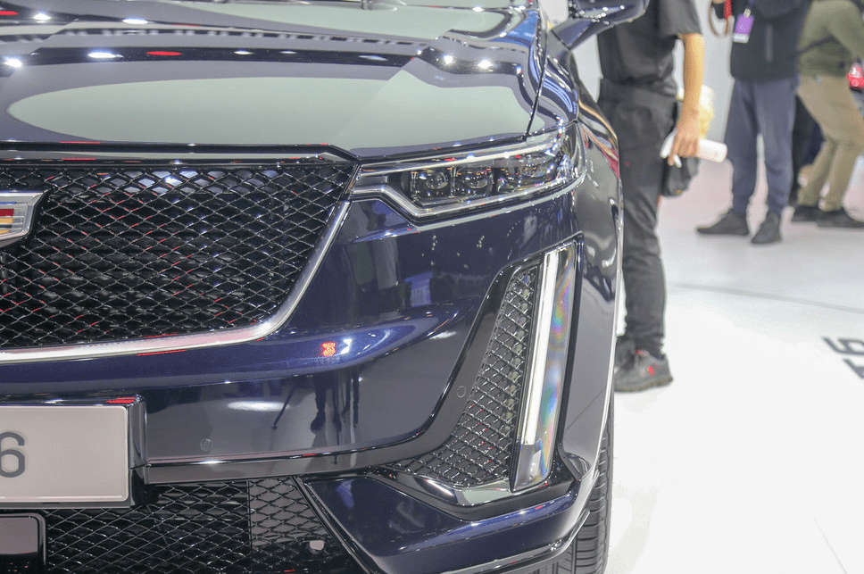 奔驰GLC提车慢发愁？凯迪拉克XT6外观也太惊艳了，不如来看看_搜狐汽车_搜狐网