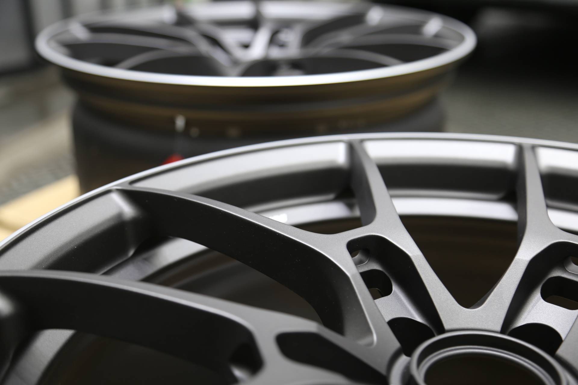 奔驰升级案例 | 21款奔驰A45升级RAYS g025锻造轮毂_搜狐汽车_搜狐网