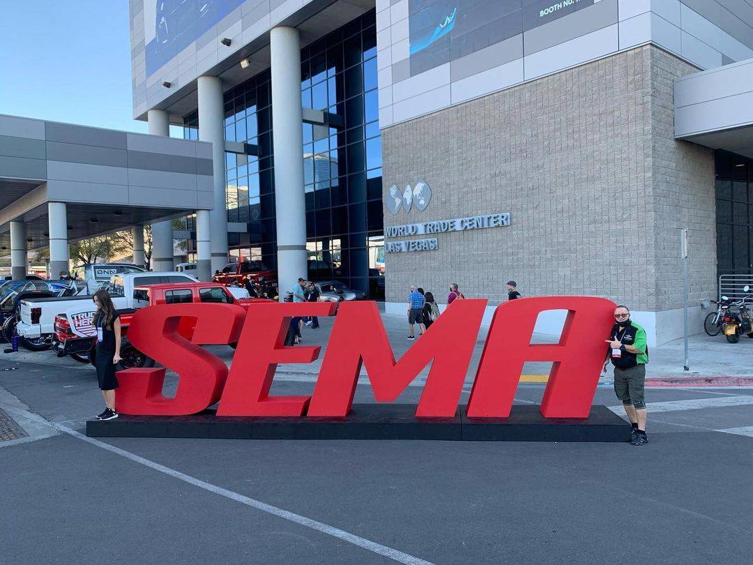 本是疫情后美国SEMA改装盛宴，却被一款隐形车衣抢尽风头_搜狐汽车_搜狐网