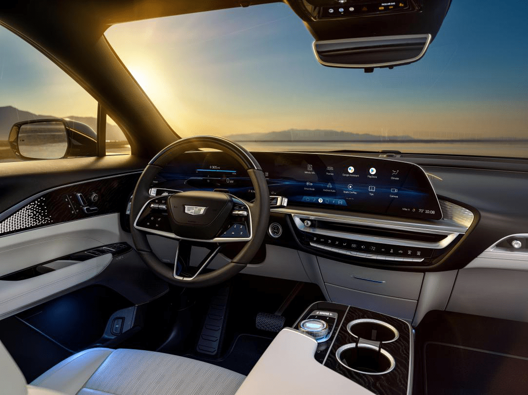 40万+纯电豪华，凯迪拉克LYRIQ和奔驰EQC谁更有热度？先锋豪华更值得_搜狐汽车_搜狐网