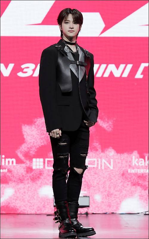 DRIPPIN举行第三张迷你专辑《Villain》发布会-搜狐大视野-搜狐新闻