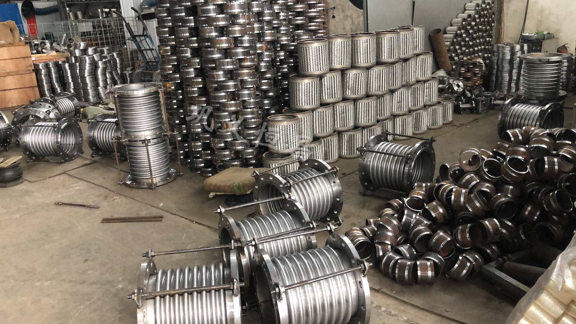 不锈钢波纹管执行标准及施工方法_钢筋_变形_部分