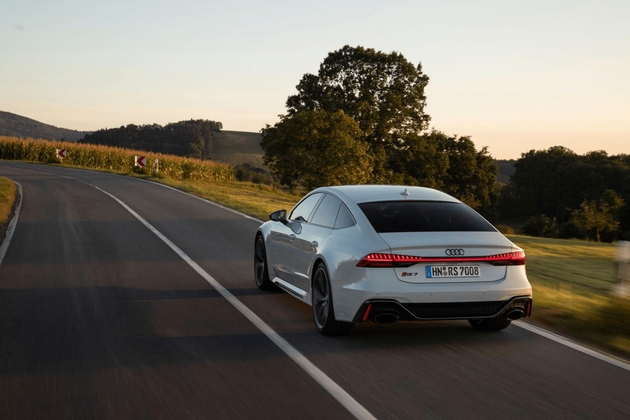 优雅、动感的全新奥迪RS7 Sportback，一个精致的“艺术品”_搜狐汽车_搜狐网