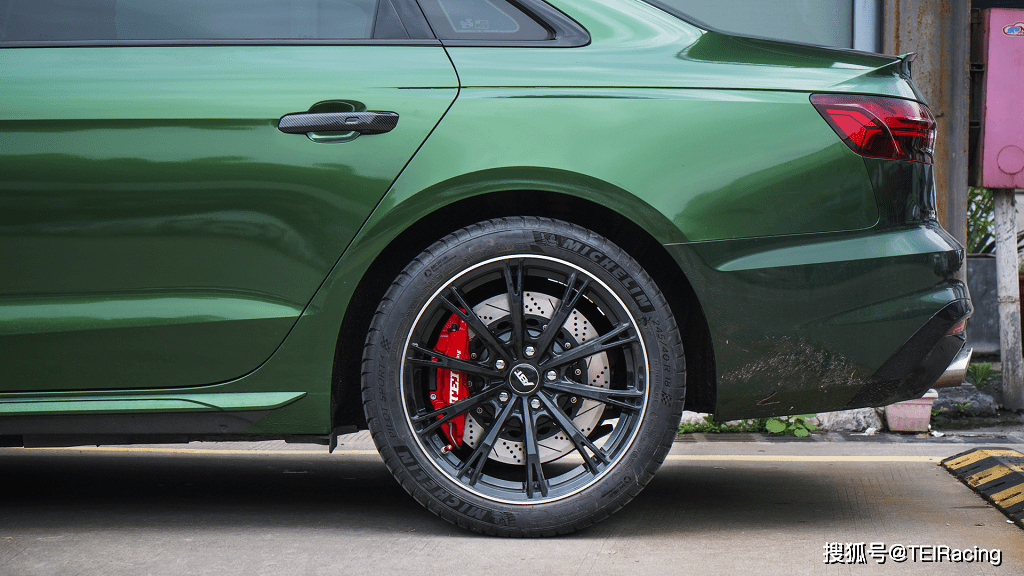 打造个性酷车，奥迪A4L&A3改装案例，【刹车升级】TEI四活塞刹车套装_搜狐汽车_搜狐网