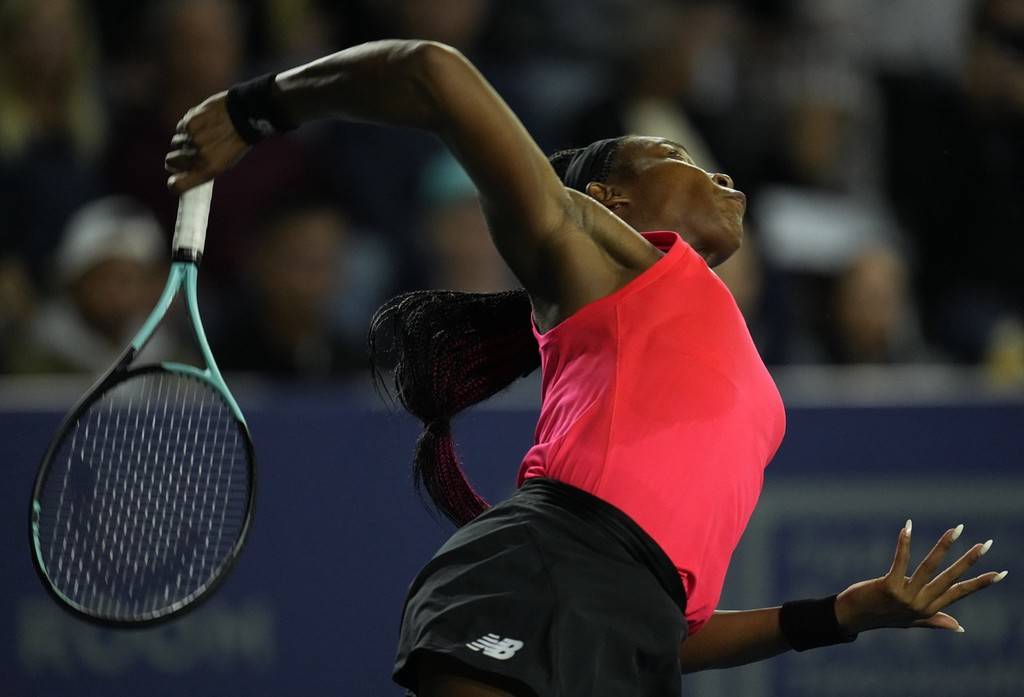 WTA圣地亚哥公开赛女单1/4决赛：斯维亚特克获胜-搜狐大视野-搜狐新闻