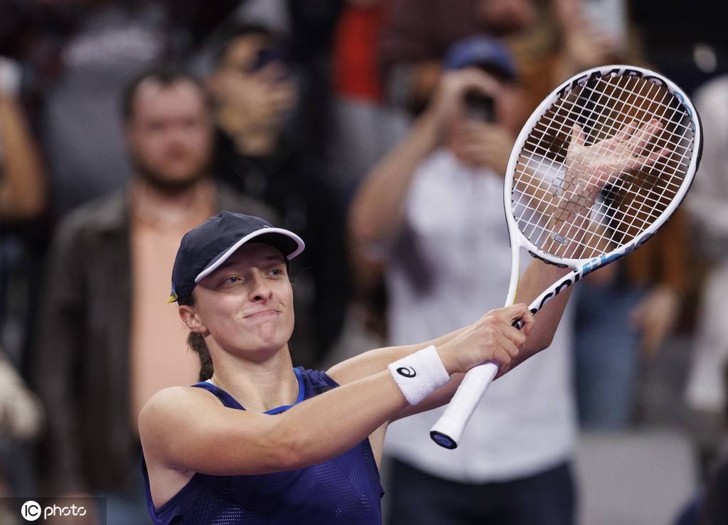 2022年WTA年终总决赛女单小组赛：斯瓦泰克2-0高芙-搜狐大视野-搜狐新闻