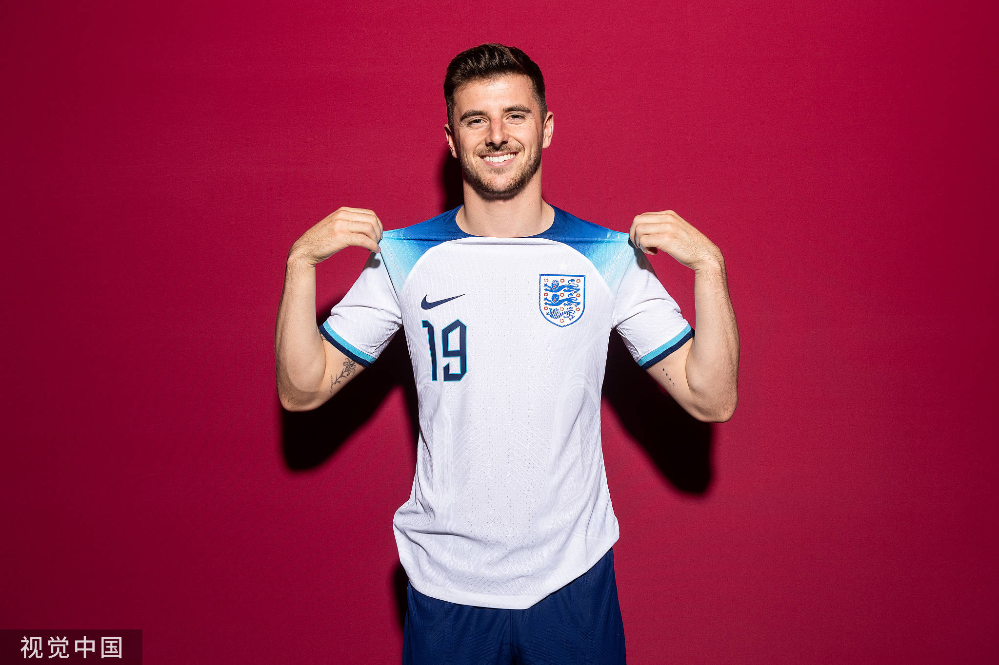 高清图：2022卡塔尔世界杯 英格兰队拍摄官方写真-搜狐大视野-搜狐新闻