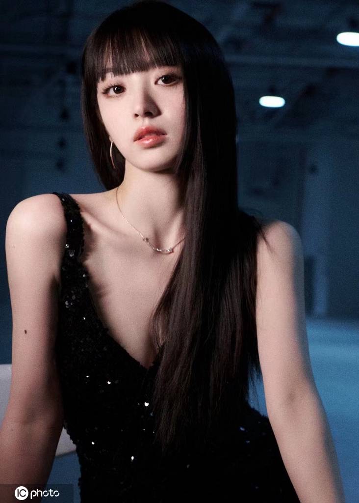 田曦薇智族 GQ MOTY 年度盛典造型写真-搜狐大视野-搜狐新闻