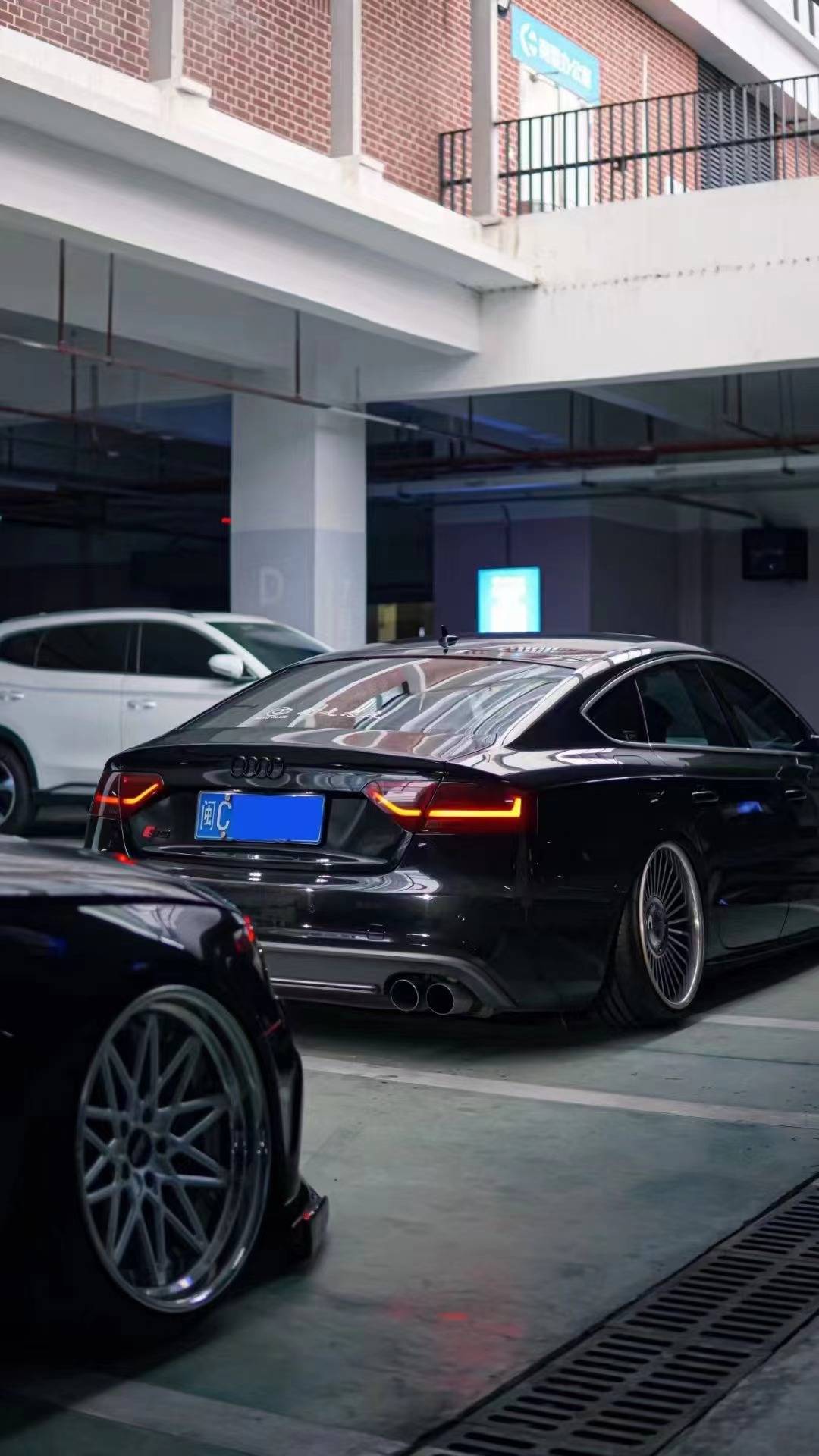 奥迪S5改装AIRBFT气动避震低趴姿态案例分享_搜狐汽车_搜狐网