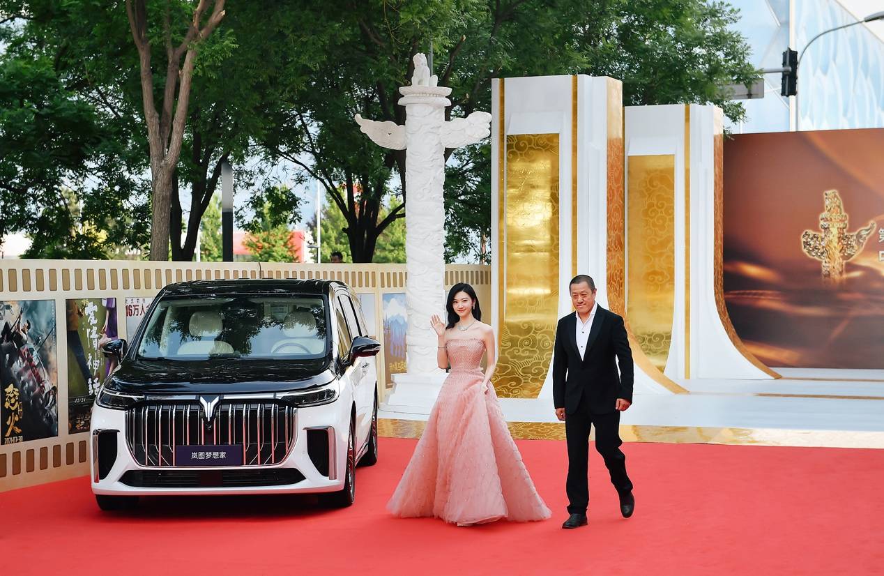 MPV也能玩改装？岚图梦想家官方改装就是牛_搜狐汽车_搜狐网