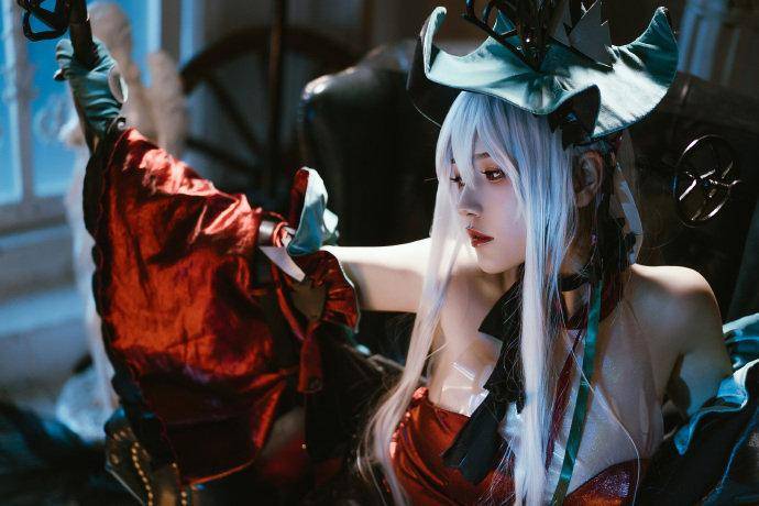 cos：明日方舟浊心斯卡蒂Cosplay正片14P-搜狐大视野-搜狐新闻