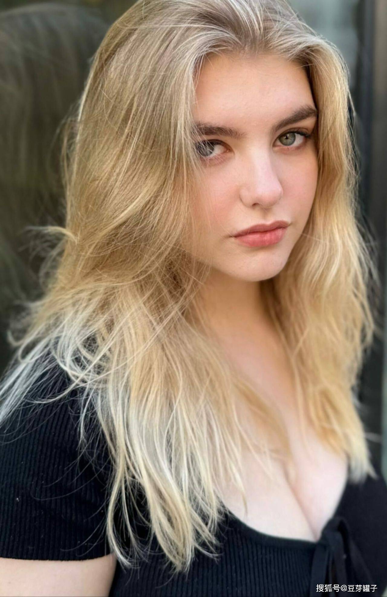 女星Lyliana Wray，身材霸道，曲线丰满，青春性感-搜狐大视野-搜狐新闻