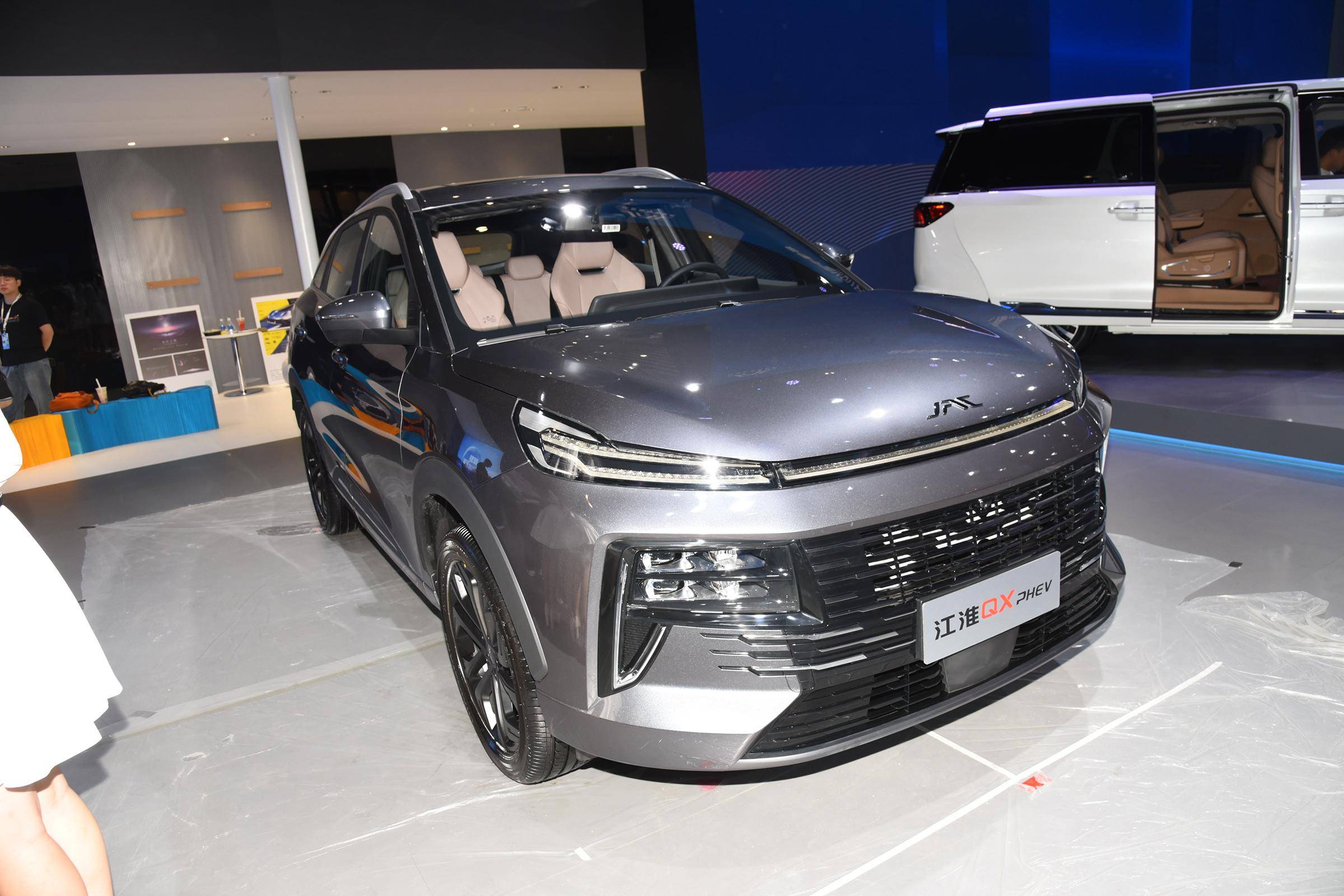 竞争吉利银河L7有戏吗？江淮QX PHEV正式上市，售12.99万元起_搜狐汽车_搜狐网
