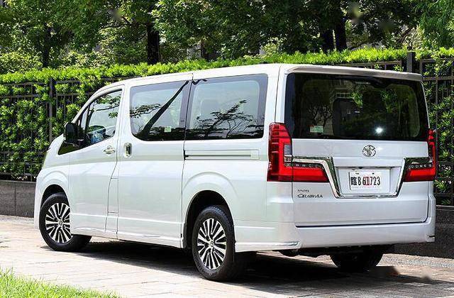 丰田全新商务MPV亮相！2.8T动力+6AT，9座空间比埃尔法还宽裕_搜狐汽车_搜狐网