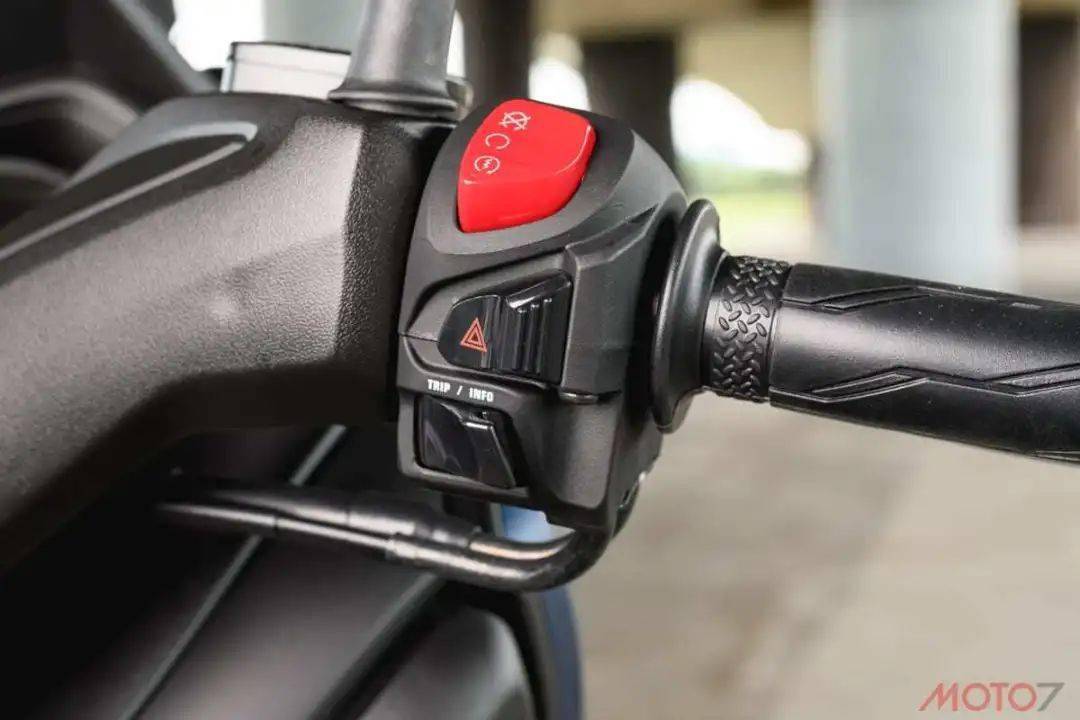 绵羊档案｜2020款Yamaha X MAX 实际需求与高端配置_搜狐汽车_搜狐网