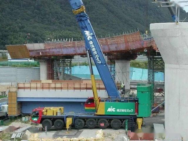 东瀛最强直男，独树一帜的全地面起重机 TADANO AR5500M_搜狐汽车_搜狐网