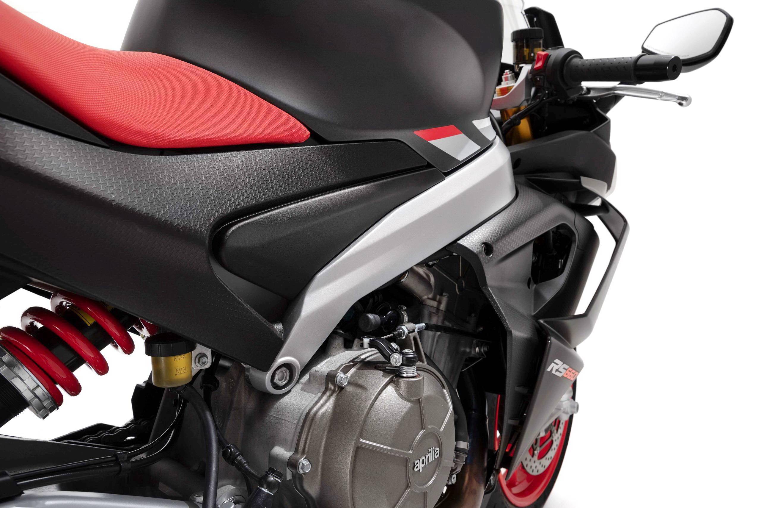 阿普利亚发布 RS660 Trofeo 赛车-搜狐大视野-搜狐新闻