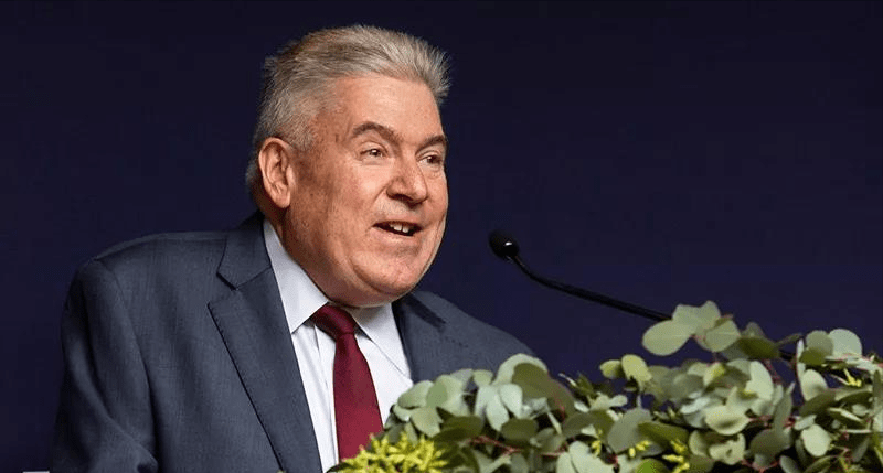 RMIT传奇校长卸任！带领大学获得无数荣誉_Brian