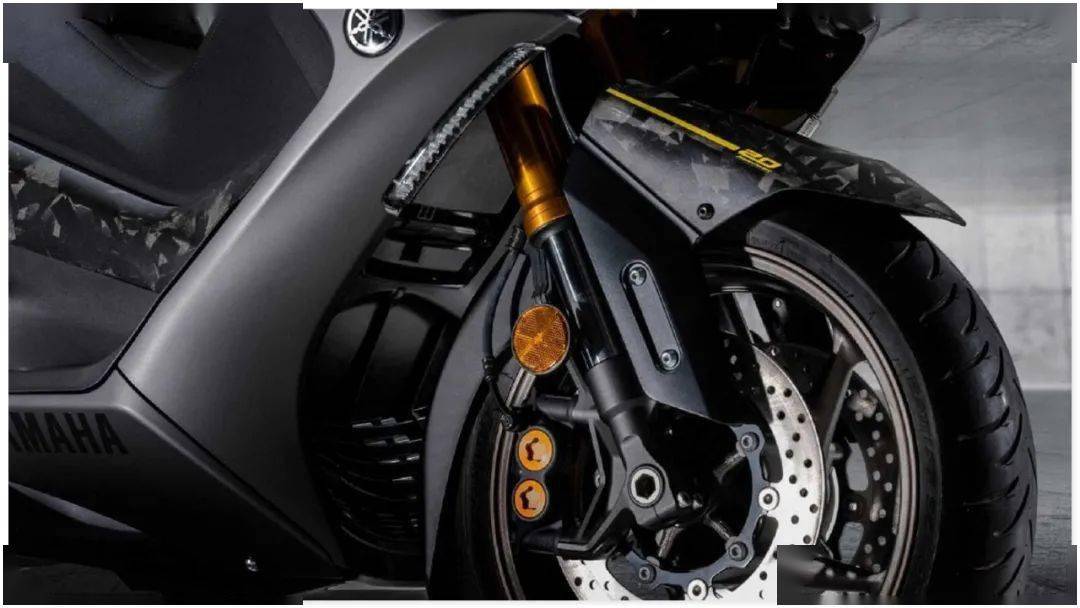 [ YAMAHA ] T-MAX 二十周年纪念版发表，锻造碳纤加入，再创巅峰！……_搜狐汽车_搜狐网