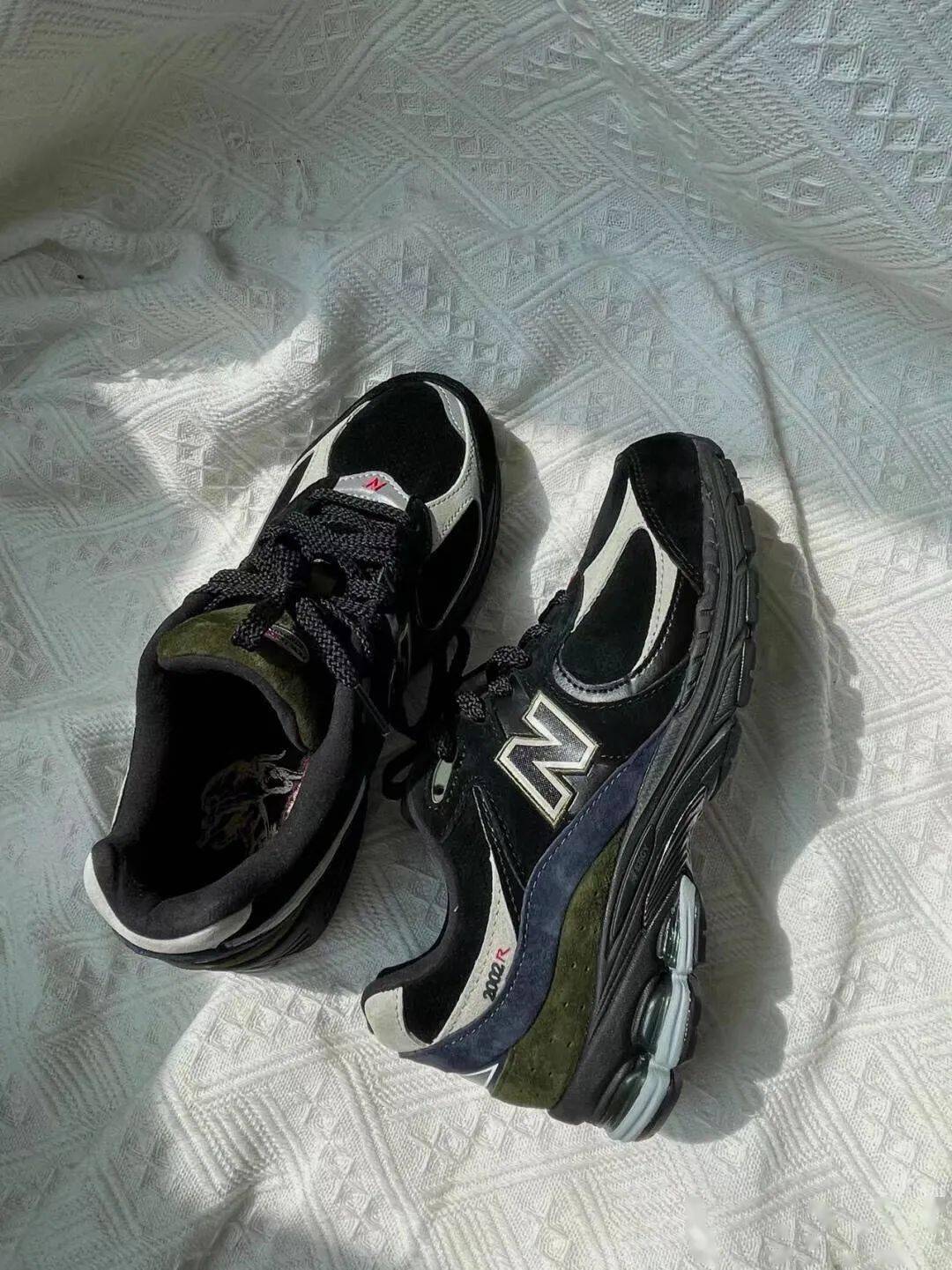 男生穿 NB2002r 太好好好看了！_nb