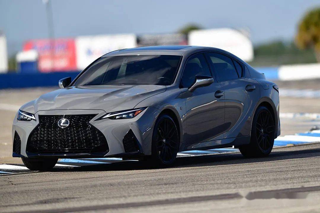 限量减重北美特供！雷克萨斯 IS 500 Launch Edition 首发版_搜狐汽车_搜狐网