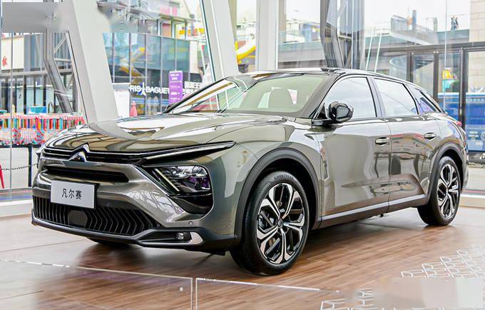 东风雪铁龙C5X 6月7日下线 跨界设计比大众CC帅_搜狐汽车_搜狐网