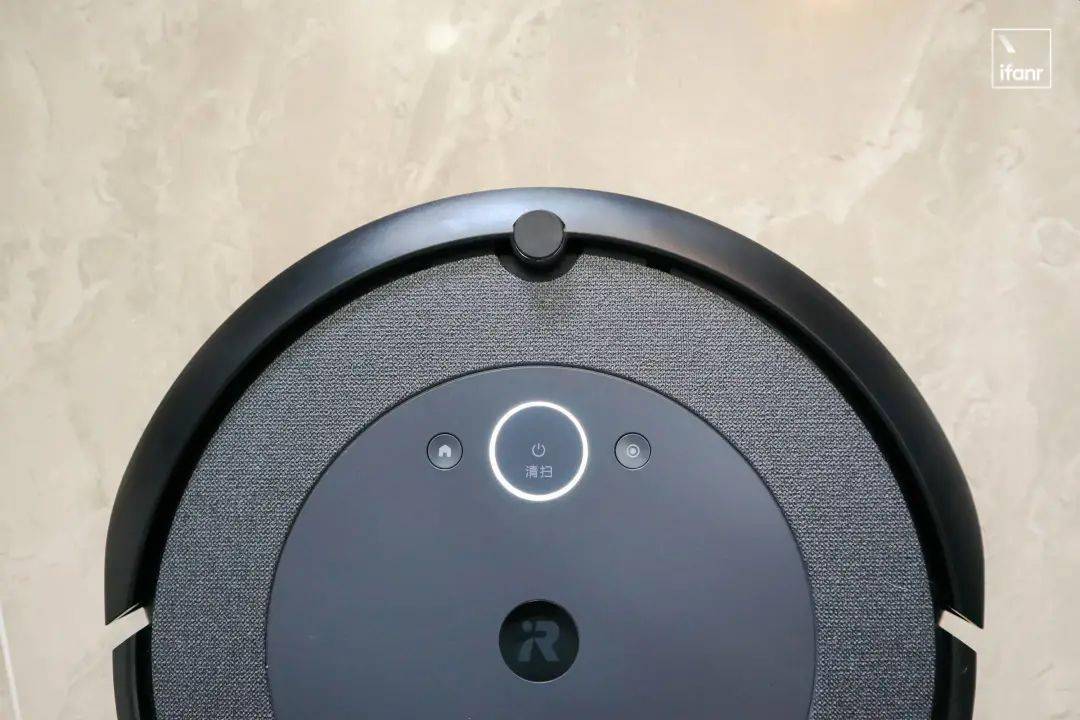 iRobot 新款扫地机器人体验：当 3999 元也有了万元旗舰的技术_Roomba