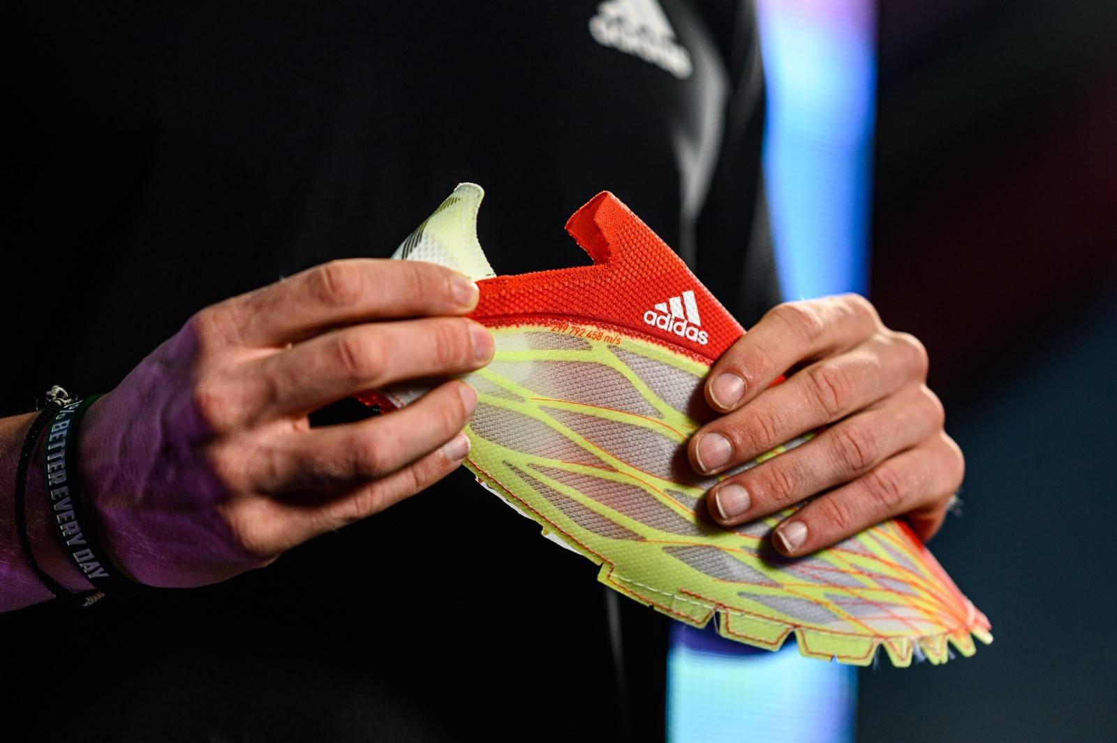 疾速新定义！阿迪达斯X Speedflow正式发布_Ghosted