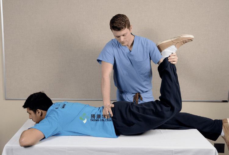 疼痛解剖学｜检查骶髂关节痛：Yeoman试验_医生