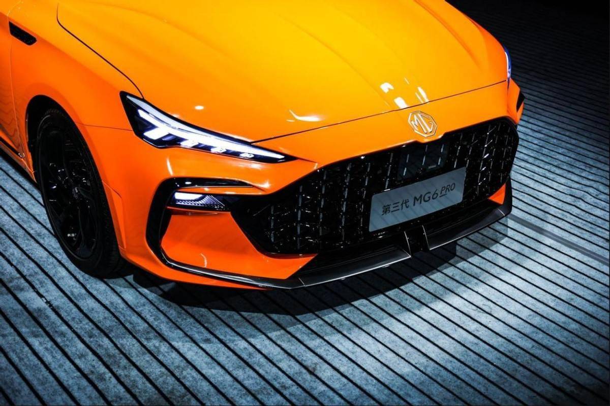 能下赛道能上街 可咸可甜的MG6 PRO是你的菜吗_搜狐汽车_搜狐网