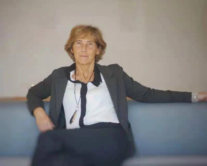 “超级盛宴 重启米兰”——第59届米兰国际家具展大咖解读直播！_设计