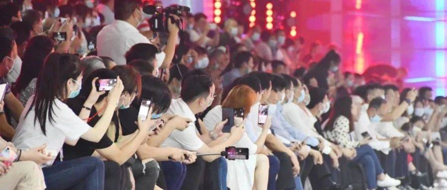 长垣这场盛事，值得一看！_职业装