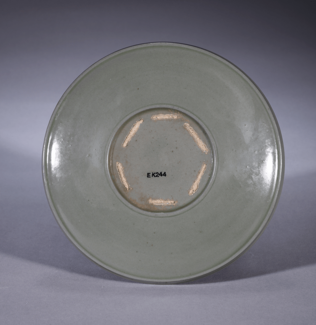 一只南宋官窑青釉钵1150万，一只北宋定窑斗笠式碗1322.5万：保利秋拍一波经典宋瓷成交价来了_细川_日本_线条