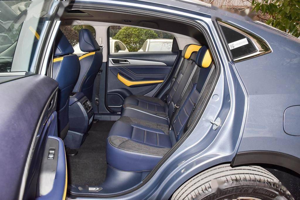 体验哈弗F7X，颜值媲美宝马X6，配2.0T动力，可家用可性能_搜狐汽车_搜狐网