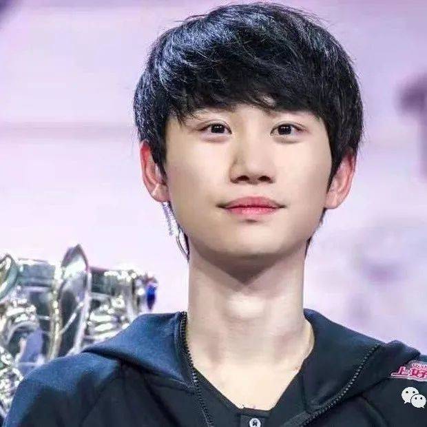 泪目！Doinb直播哭了！公开忏悔：S11失利都怪我，曾帮FPX联系过chovy_doinb_世界_问题