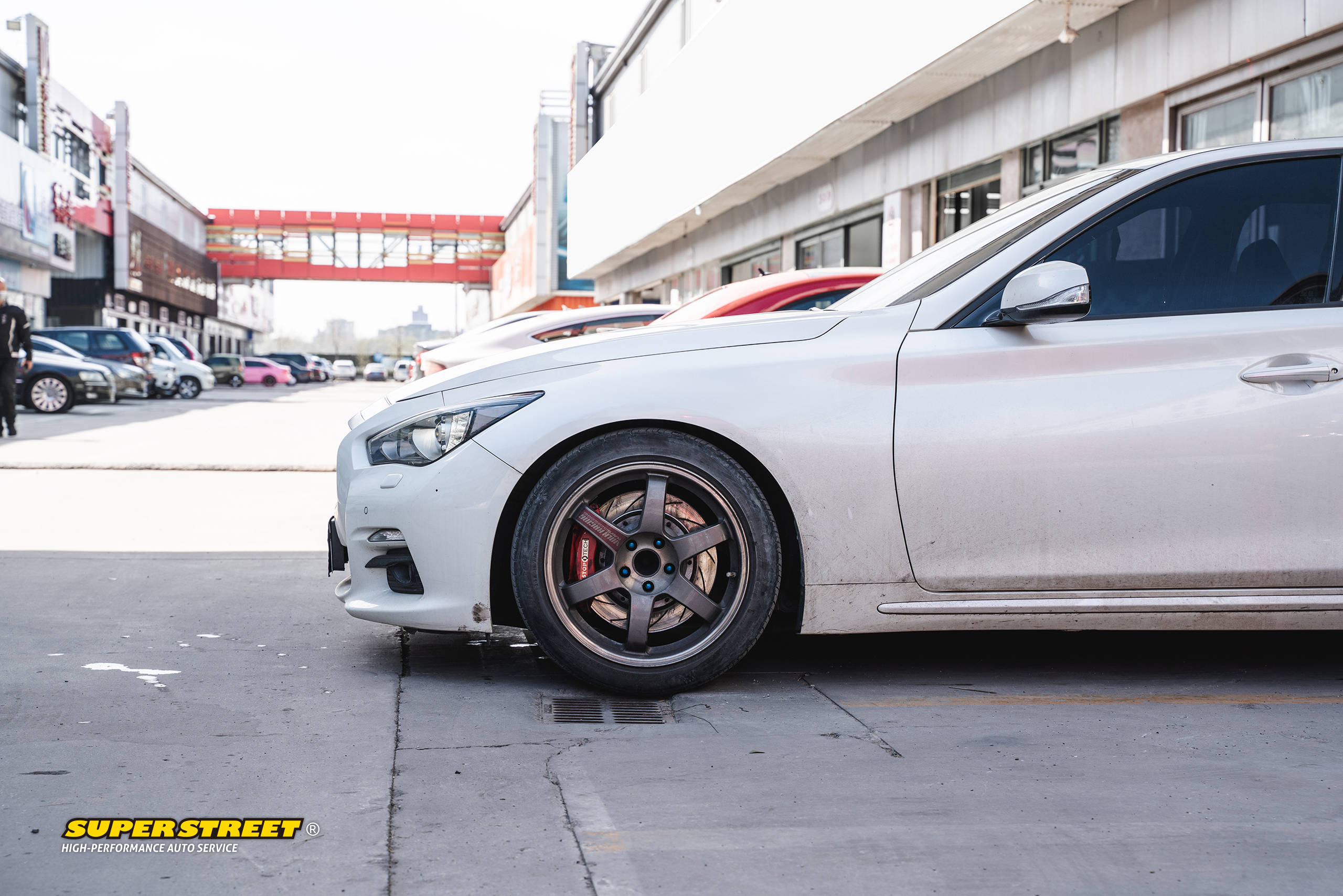 英菲尼迪Q50L更换STOPTECH ST40刹车片，摩特8100全合成机油_搜狐汽车_搜狐网