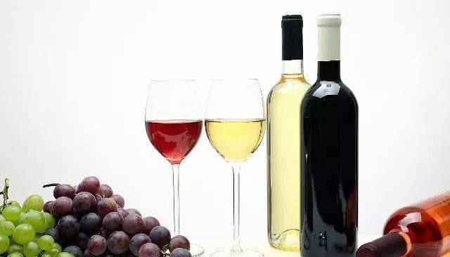 察觉到4个不舒服,酒精肝已 锁定”你,还不戒酒吗?肝脏身体进行