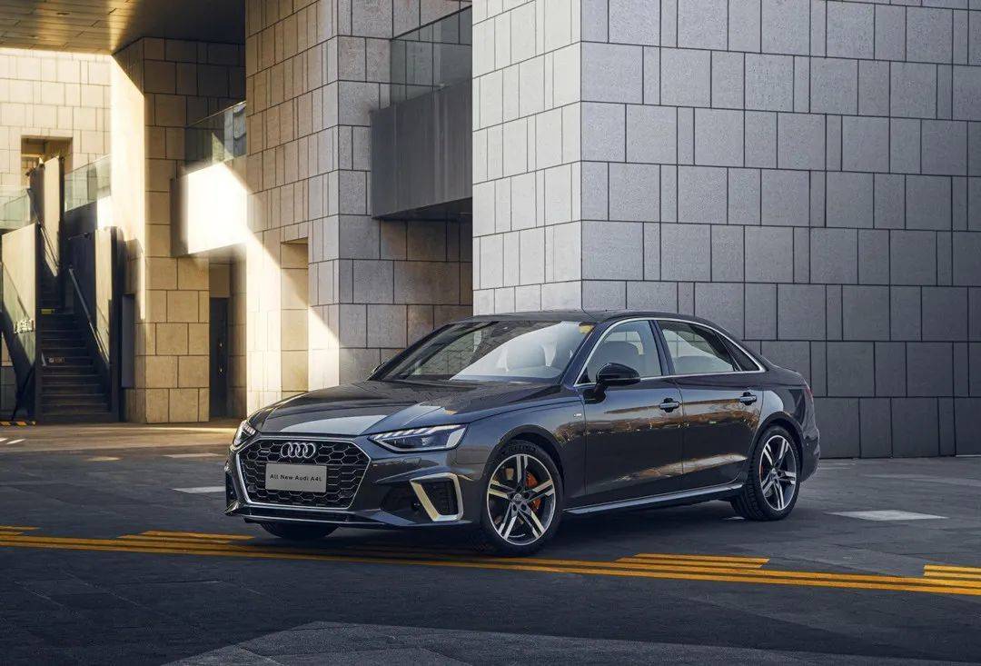 全新奥迪A4车型曝光！好看多了 或采用A6同款内饰？_搜狐汽车_搜狐网